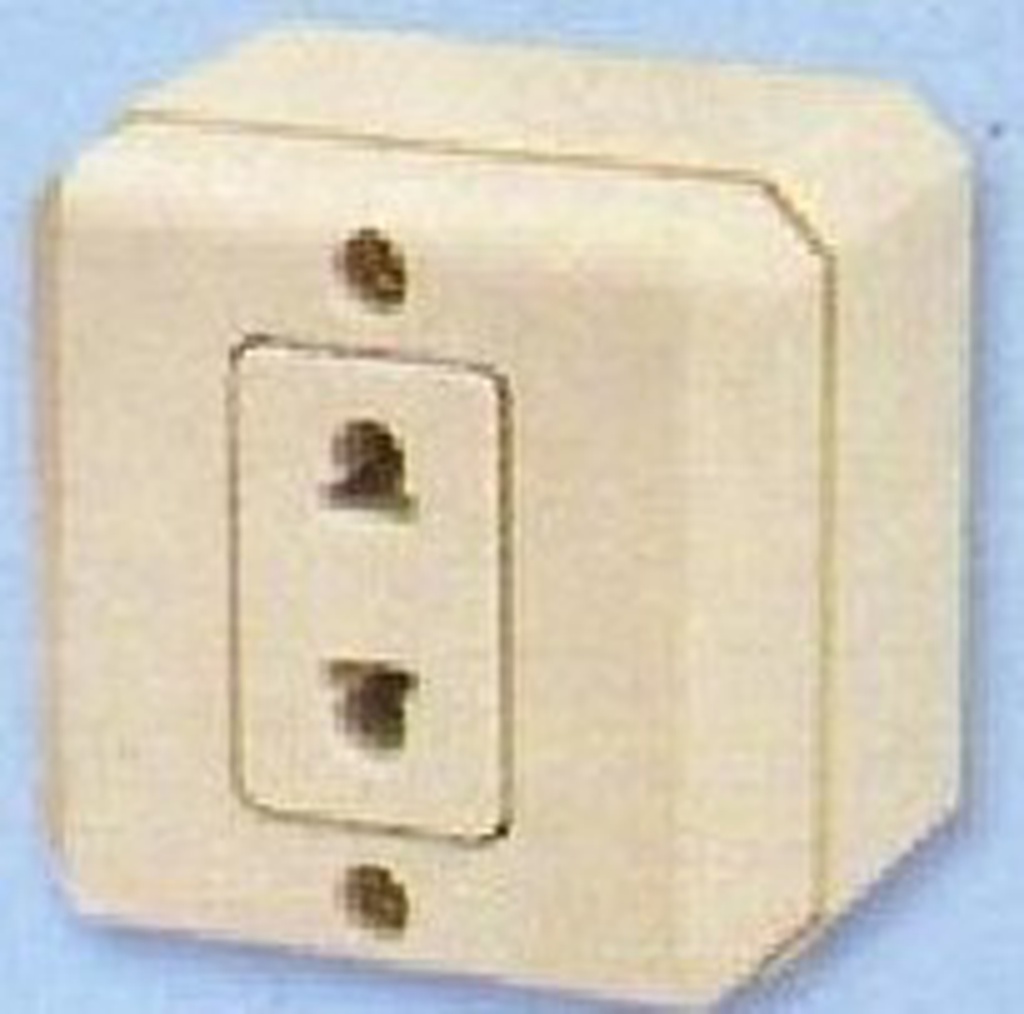 Universal Socket Outlet Outbow NG Cream (15210-11) | JagoanListrik.com